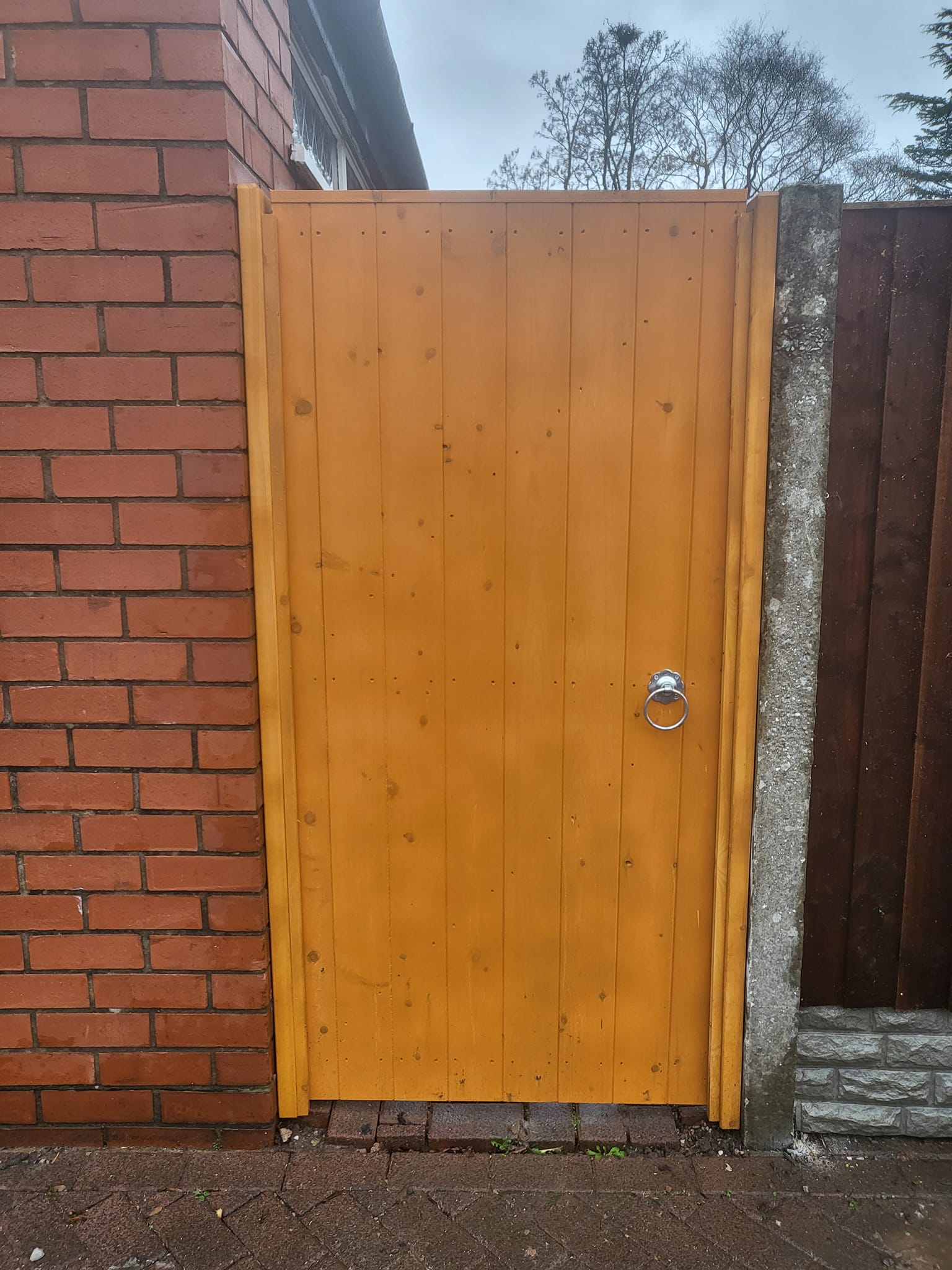 Luxury Heavy Duty ‘V’ Board Featheredge Gate | Fence Panels in Wigan ...